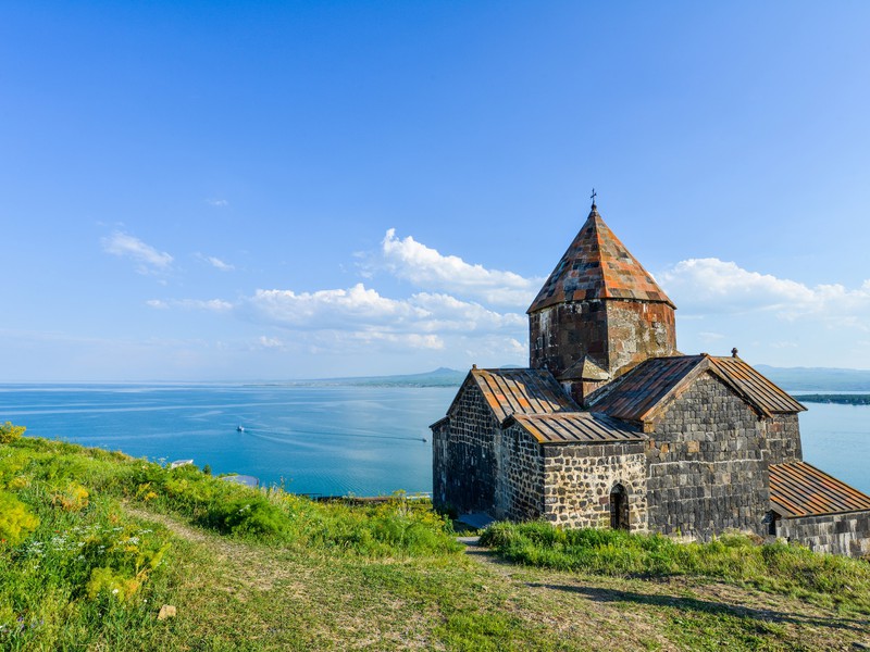Экскурсии на озеро Севан из Еревана в 2025 году🧭 цены от €7 на декабрь ...
